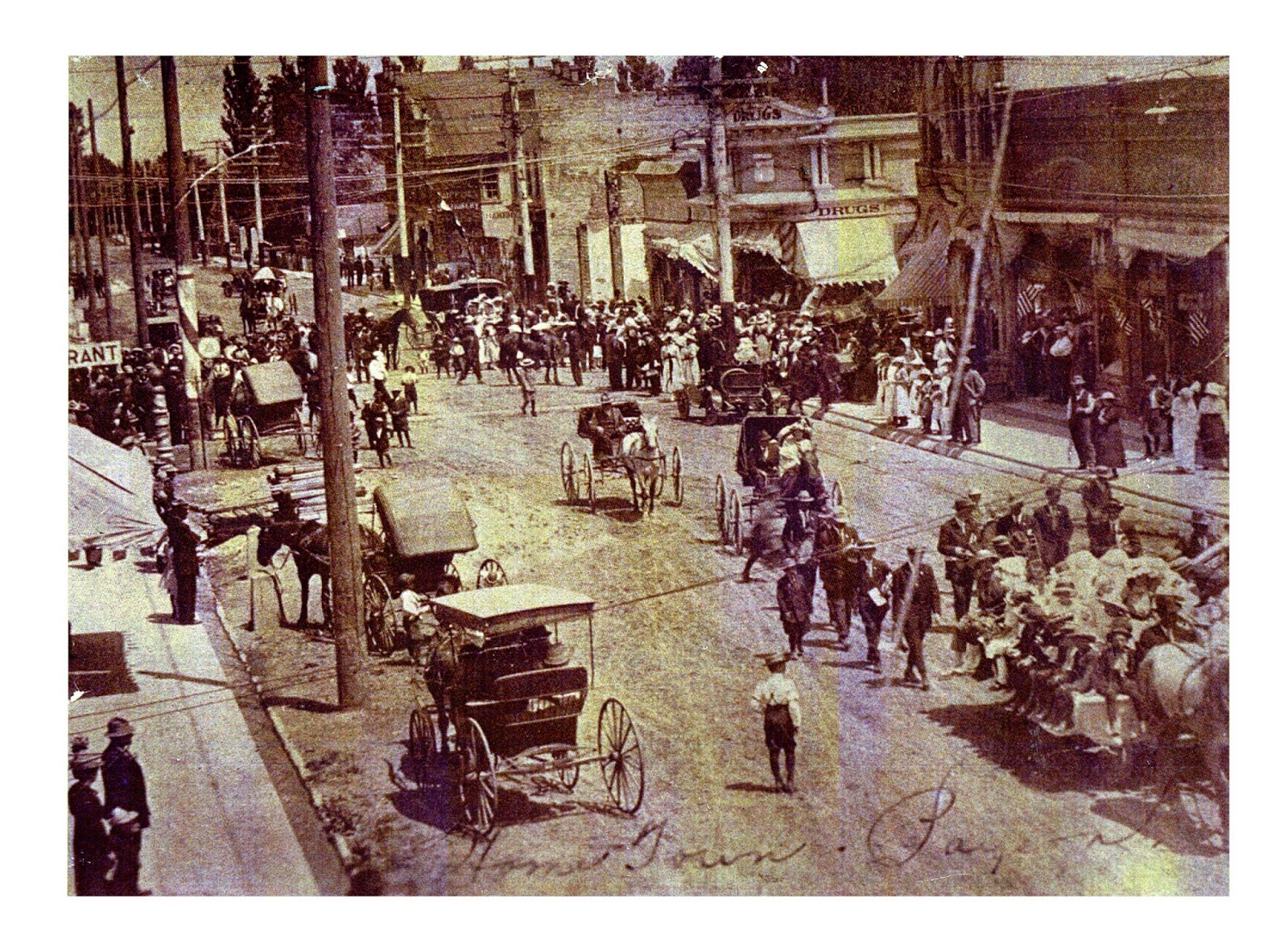 Payson Historical Society: Pioneer Parade on Main Street--Photo of the Day