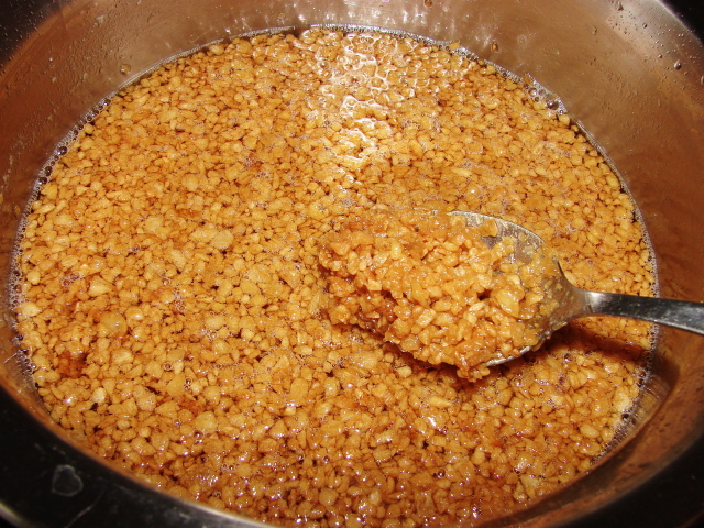 Back to basics - crispy fried garlic 炸蒜米