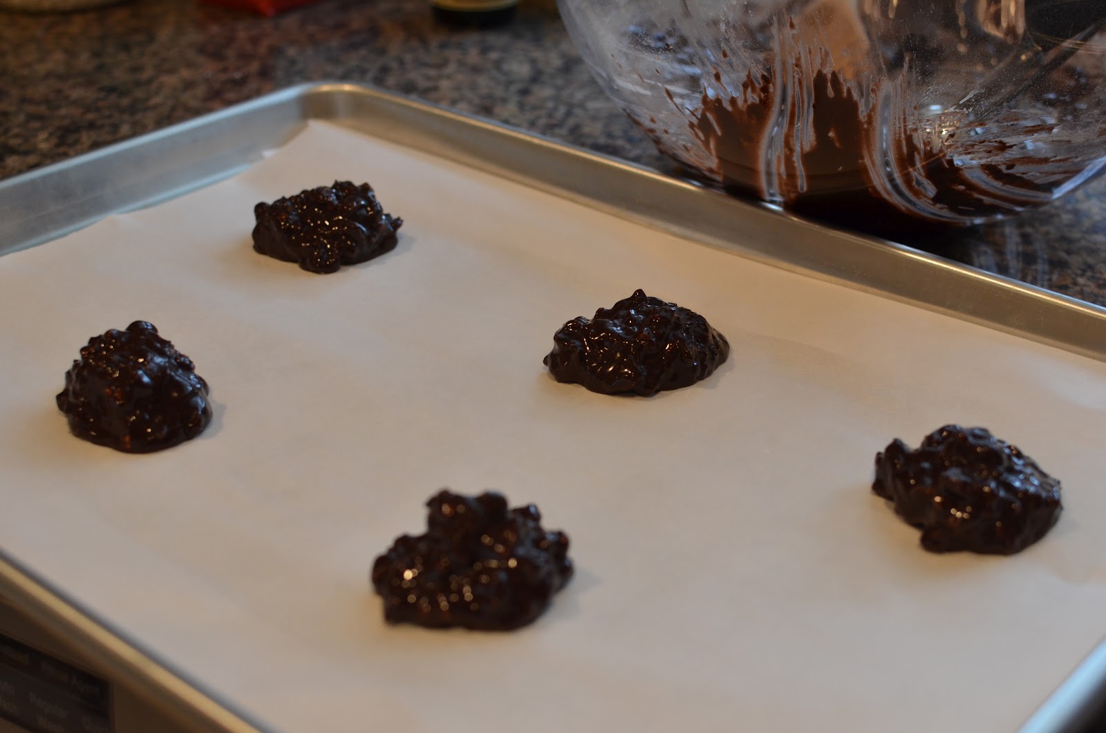 Playing with Flour: Payard's flourless chocolate cookies - 2 ways