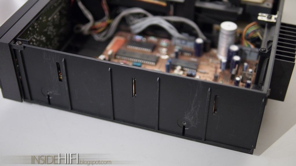 Inside Hi-Fi: Philips CD 150 (CD 150/00, CD 150/60)