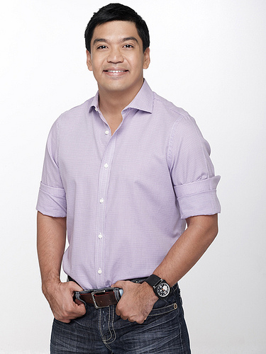 Camarines Sur Governor L-Ray Villafuerte on The Bottomline | fashion 2011