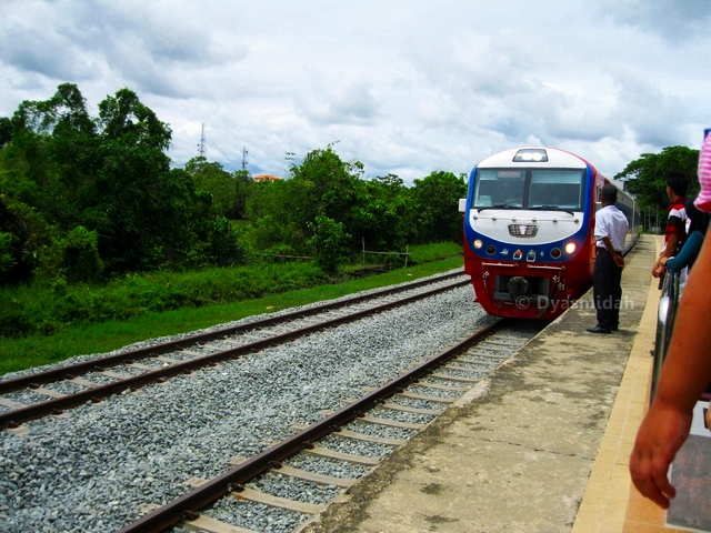 :: Kereta api Sabah! | .a little dream.