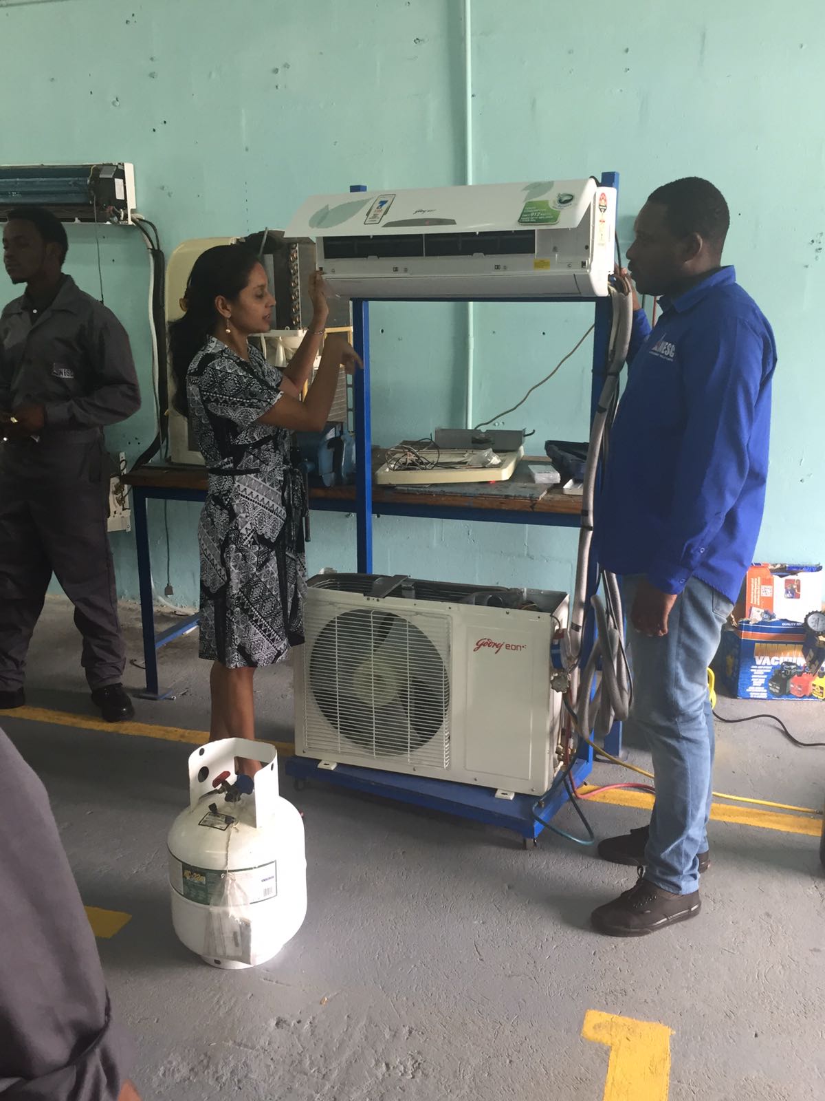 Trinidad and Tobago National Ozone Unit : Hydrocarbon training and ...