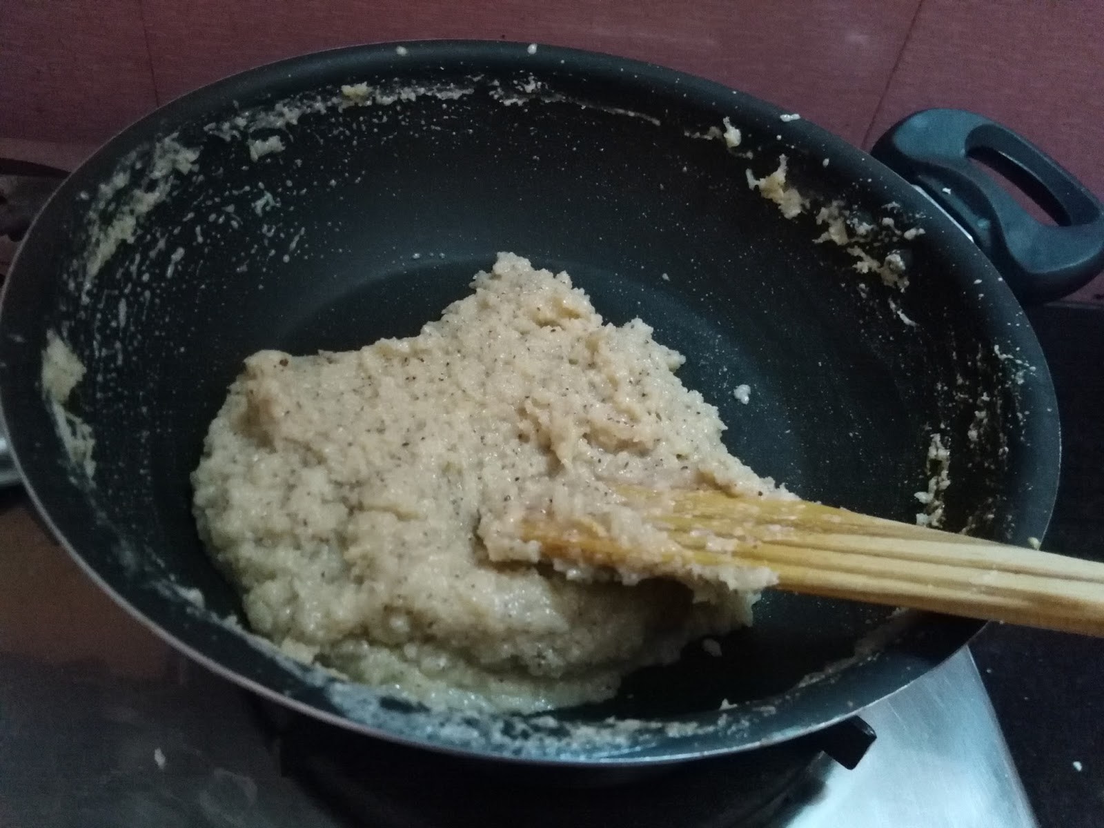 Narkel Naru / Coconut and Milk Ladoo - Bhojana Recipes