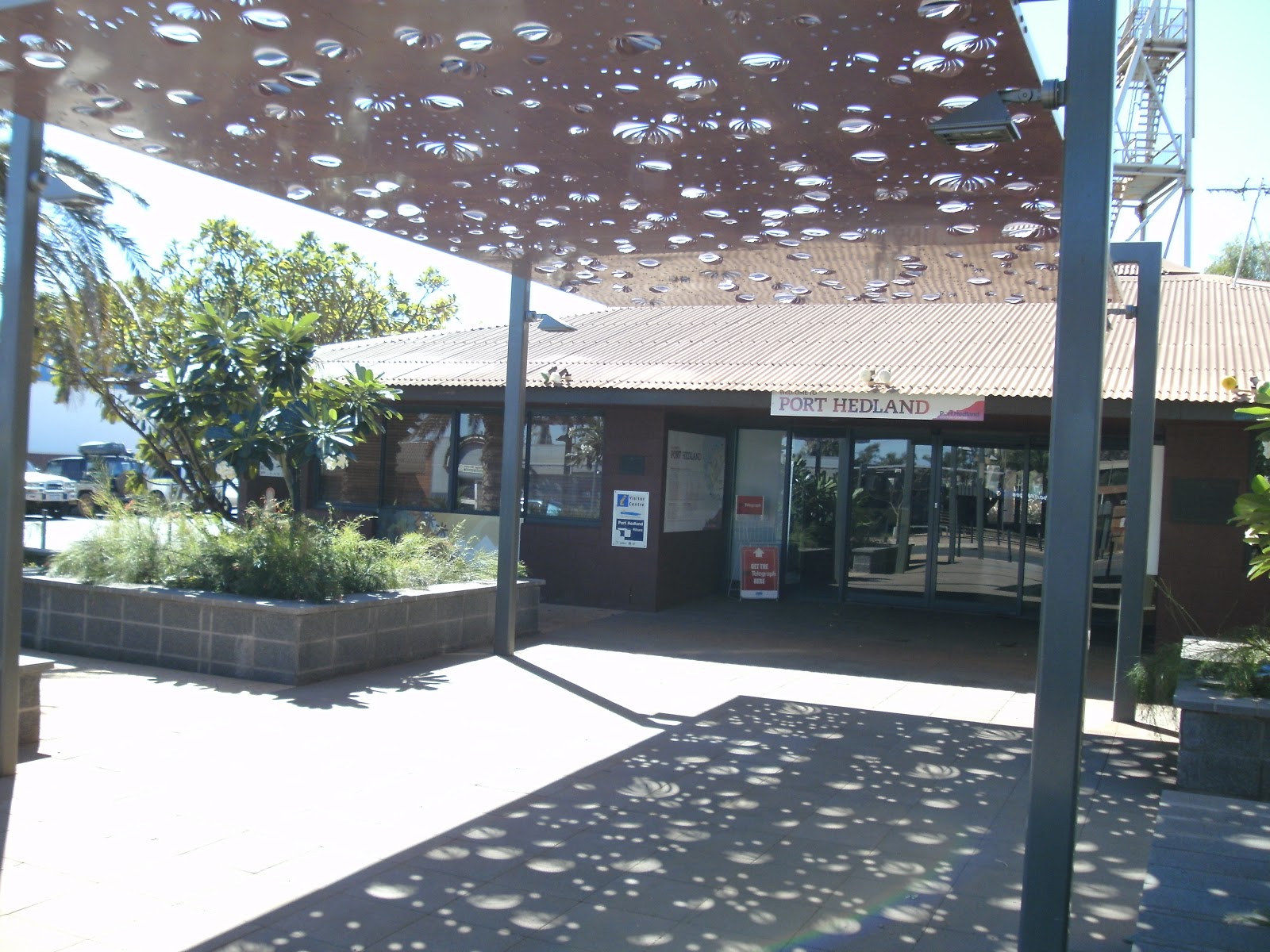 Betten On Bike: DAY 46 - 25TH MAY 2013 - PORT HEDLAND SOUTH TO INDEE ...