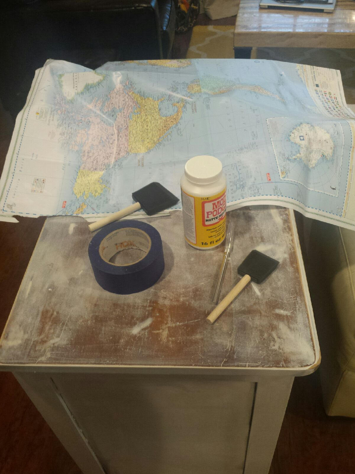 Southern Mom Adventures: DIY Decoupage world map desk