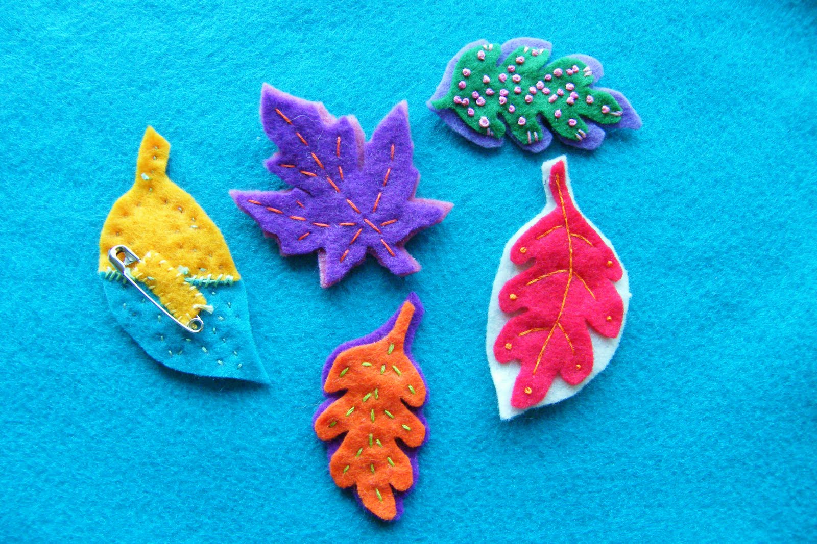artteajannell: Felt Leaf Pins
