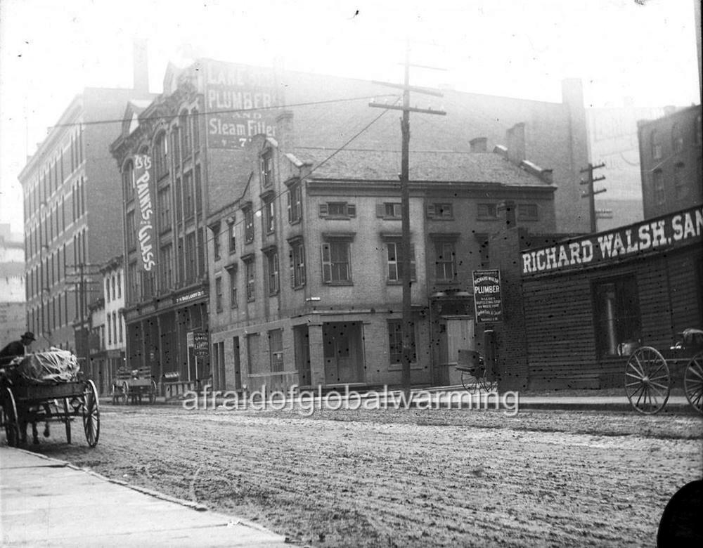 18 Amazing Photos Show Street Scenes of Detroit, Michigan in the 19th ...