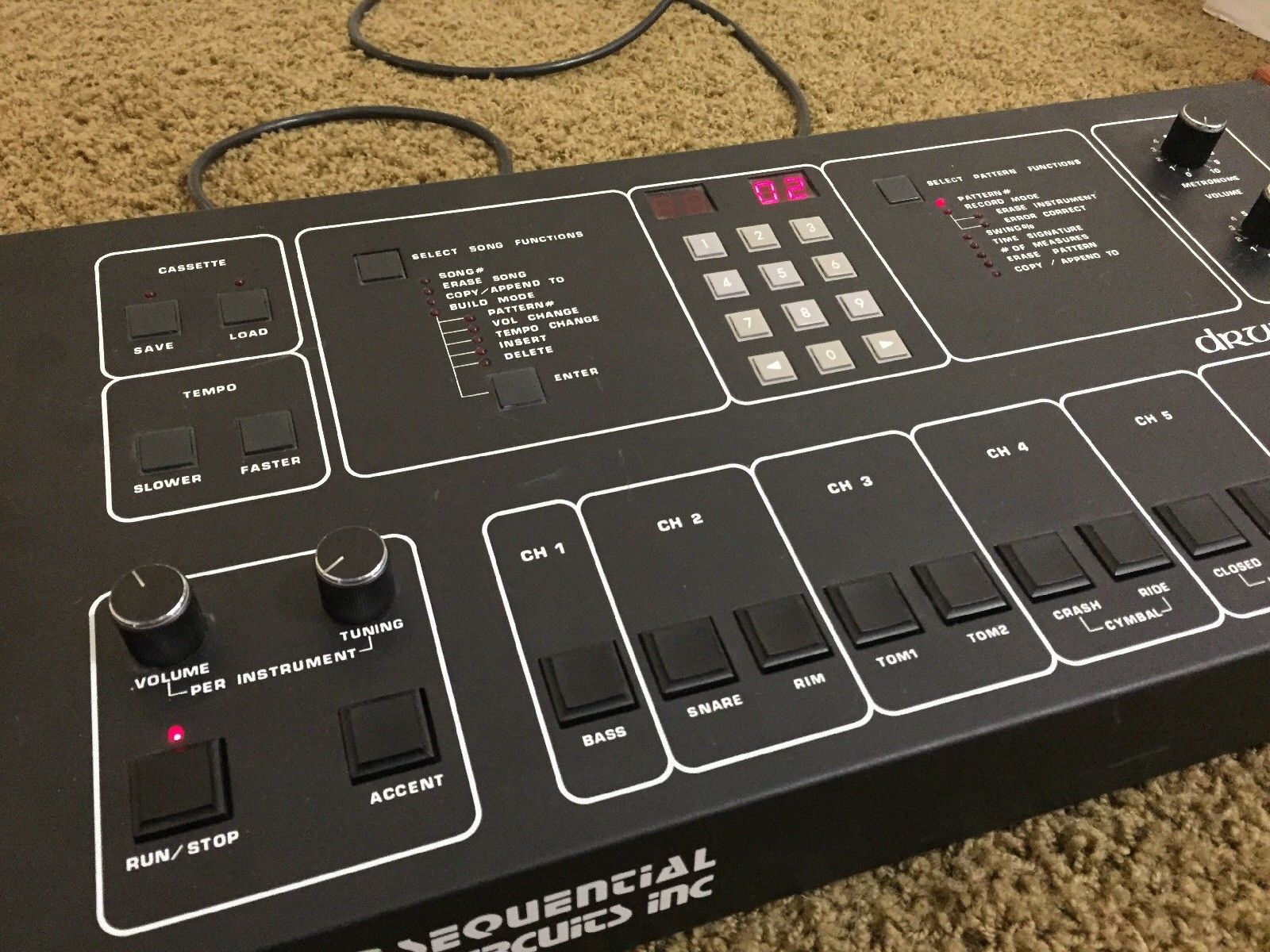 MATRIXSYNTH: Sequential Circuits DrumTraks 400 Vintage Drum Machine SN ...