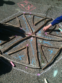 An outdoor shape activity with sticks | Creative STAR Learning | I'm a ...