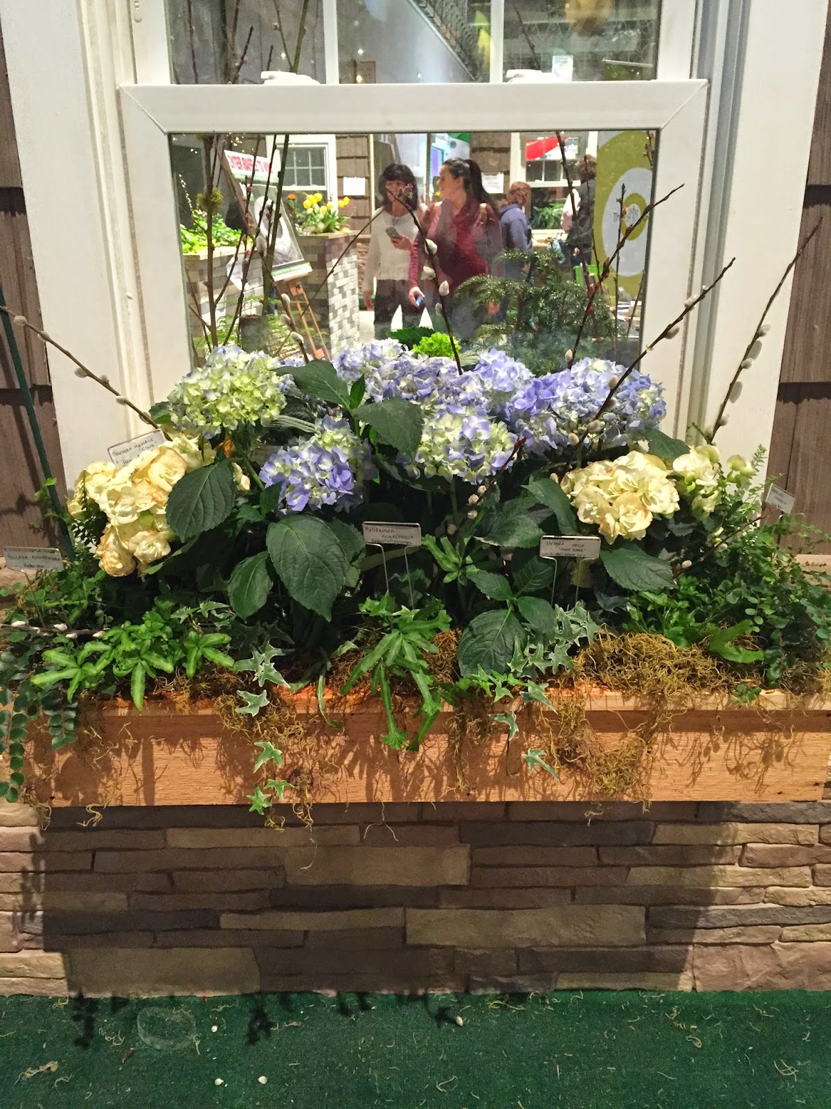 Love Living at Home: 10 inspirational window boxes