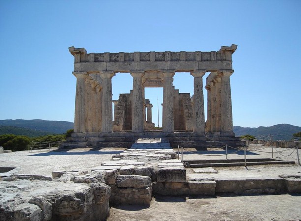 ΠΕΡΙ ΤΟΥ ΝΑΟΥ ΤΗΣ ΑΦΑΙΑΣ ΣΤΗΝ ΑΙΓΙΝΑ