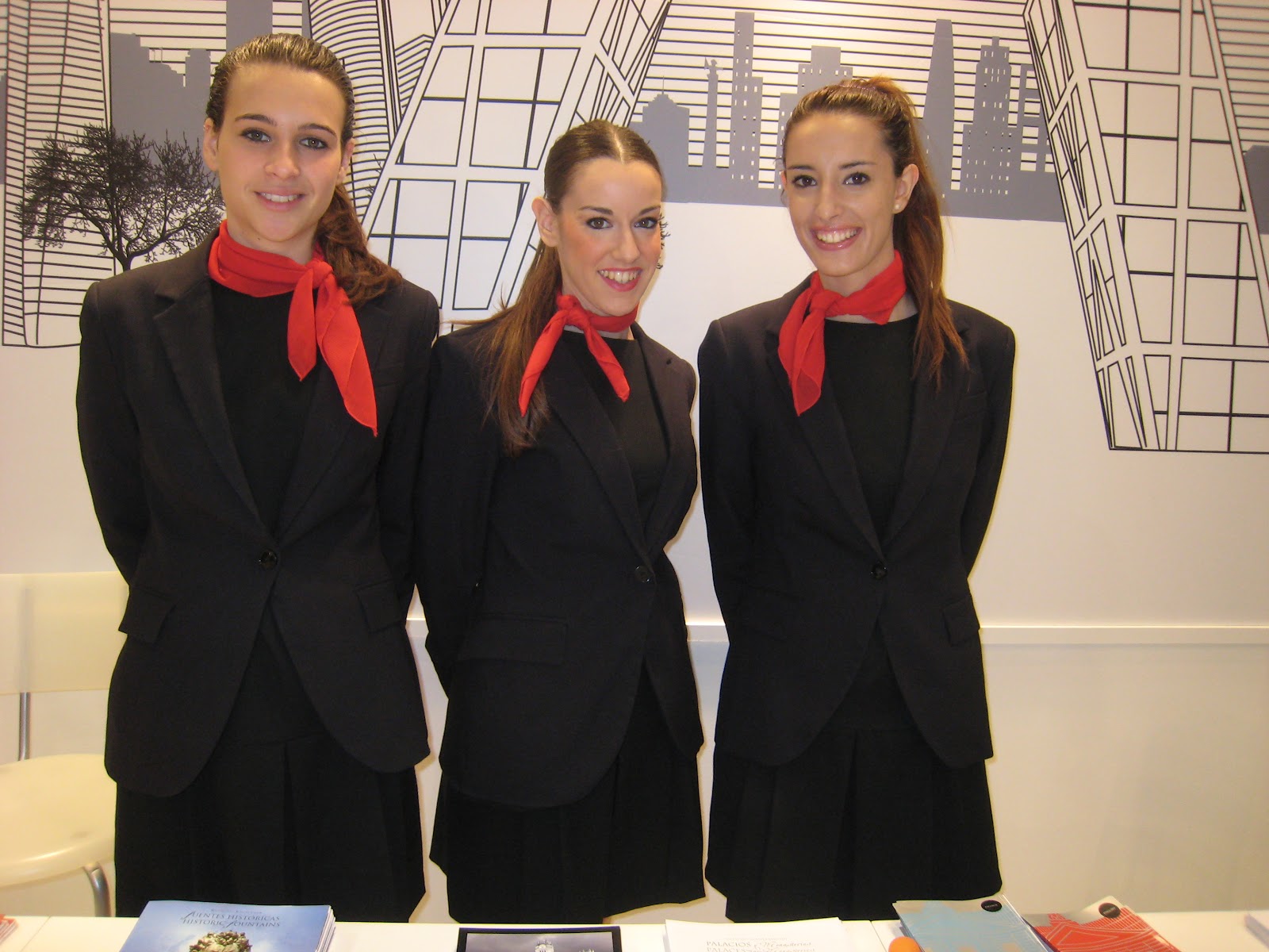 SELECCIÓN DE AZAFATAS: TRABAJOS DE LAS ALUMNAS DE EVENTOS SELECCION