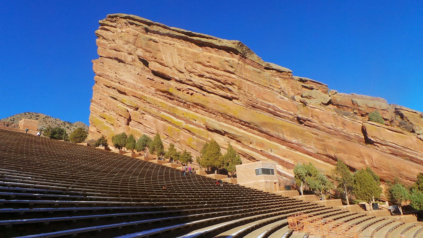 RED ROCKS AMPHITEATHER - BEST OUTDOOR MUSIC VENUES! - Food Steps Journal