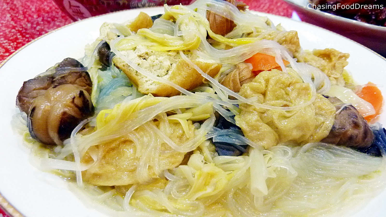 CHASING FOOD DREAMS: Chinese New Year 2011 ~ Day One