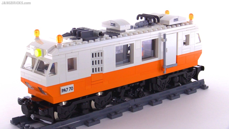 Custom LEGO Track Geometry Car