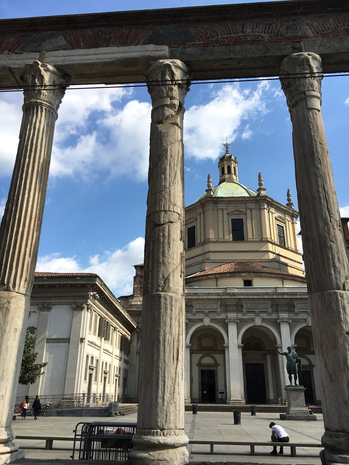 Colonne di San Lorenzo - Milan, Italy - Travel is my favorite Sport