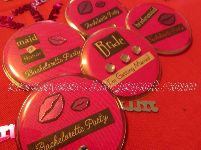 senora-says-so-easy-diy-bachelorette-party-buttons