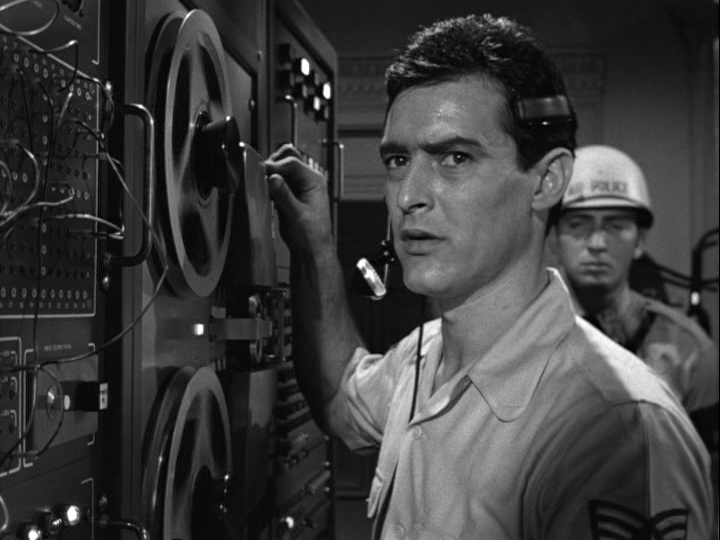 My Life in the Glow of The Outer Limits: Episode Spotlight: "The Zanti ...