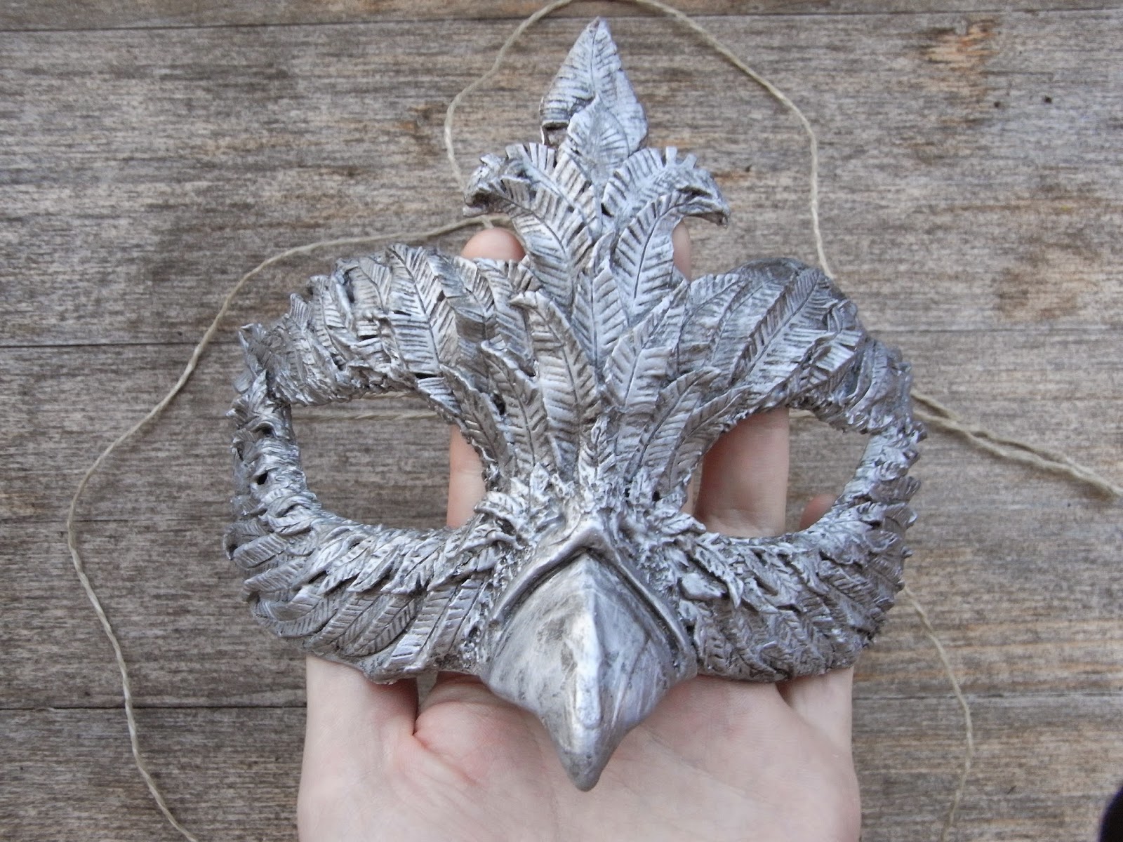 saraccino: "Dreaming" - Bird mask made with polymer clay