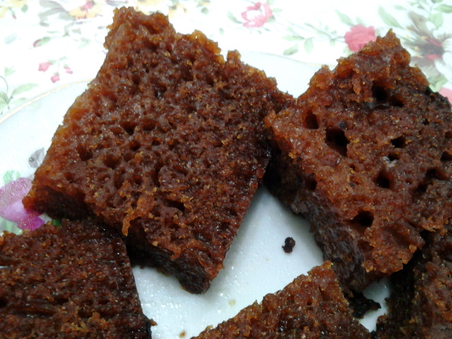 Enak Rasa Dari Dapur Kim: Karamel Cake / Kek Sarang Semut / Kek Lebah