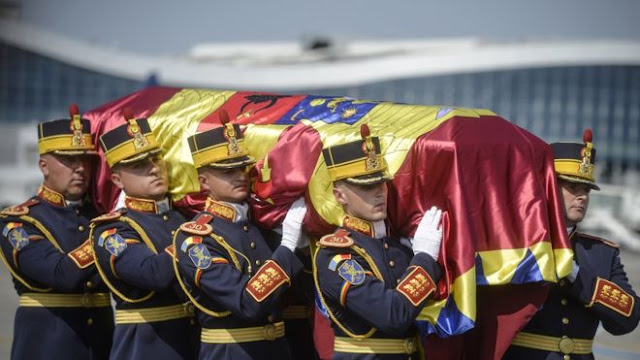 Photographis: Royal funeral for Romania's Queen Anne