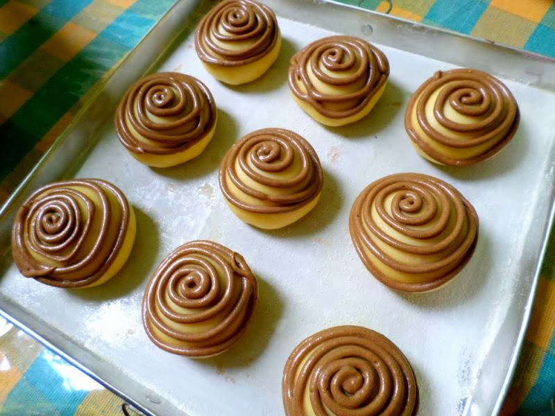 Amal's Kitchen : Simple & Easy Recipes: Homemade Roti Boy (Mexican Buns ...