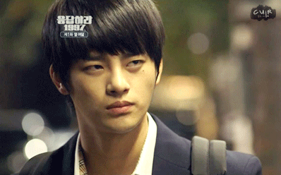 더쿠 - 응칠 6인방중 최애캐는?111222333444555666.jpgif