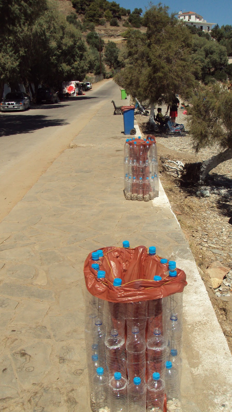 συμβαινει... στον ΒΑΡΝΑΒΑ