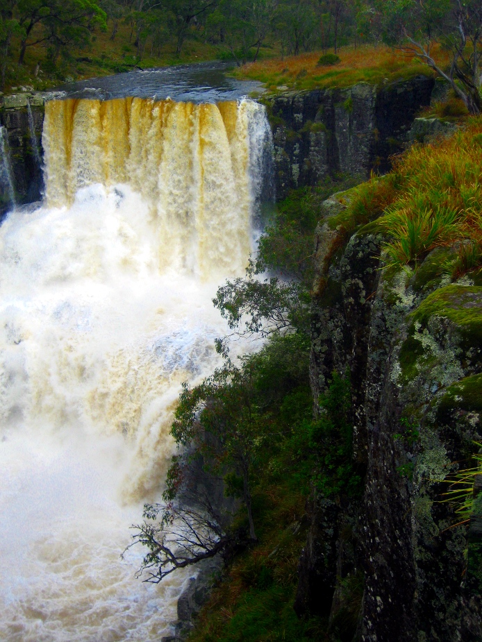 Artnomadix Wearable Art: Waterfall Way to Canberra