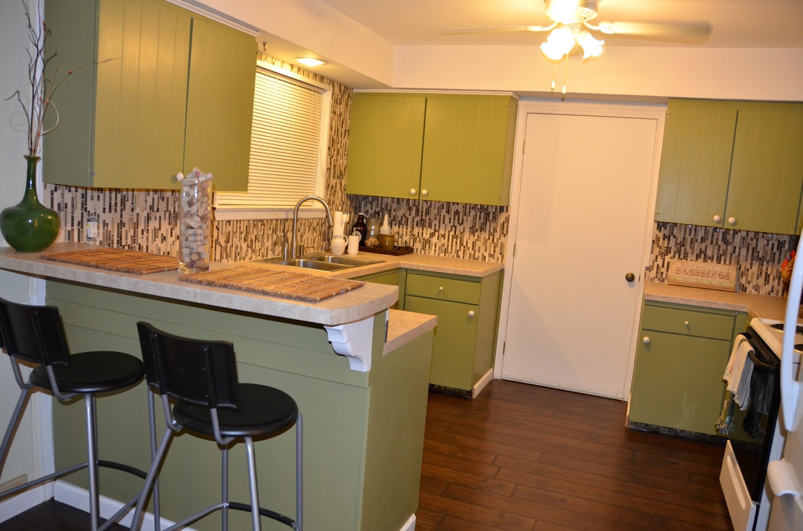 My C-Ray of Life: Kitchen Makeover