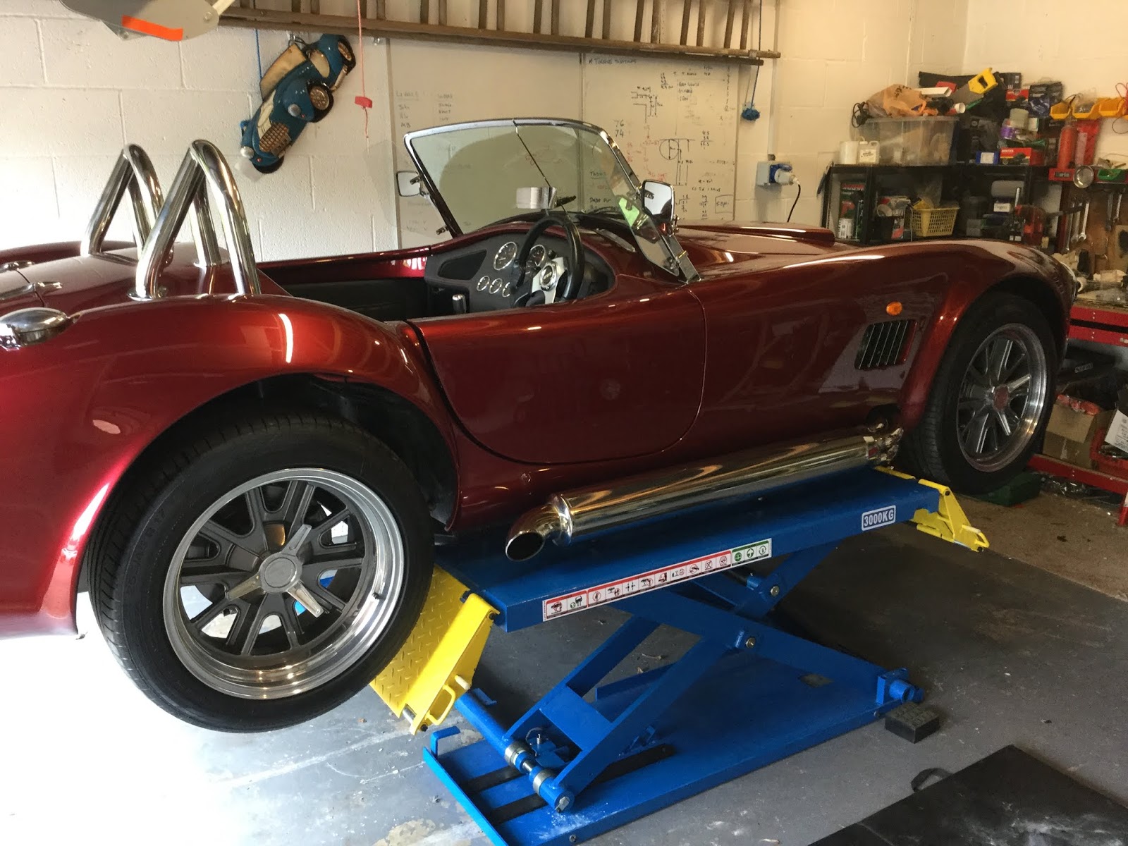 Steves AK Cobra Build: Scissor lift