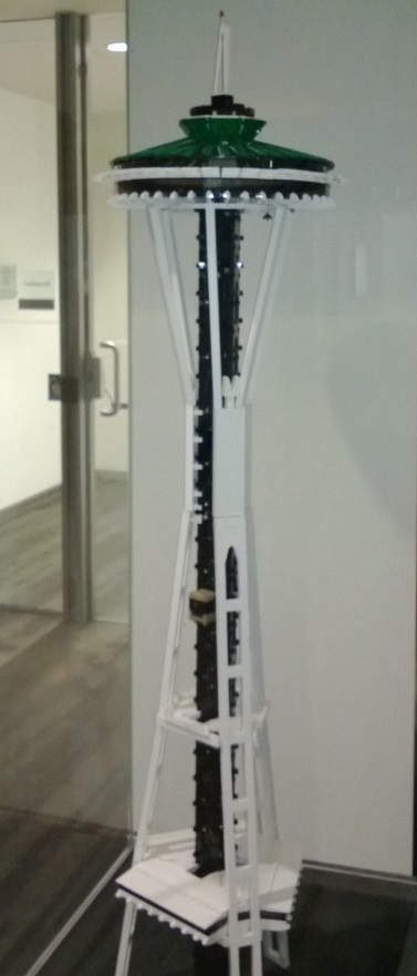 Random Bits: The Space Needle Fell Over