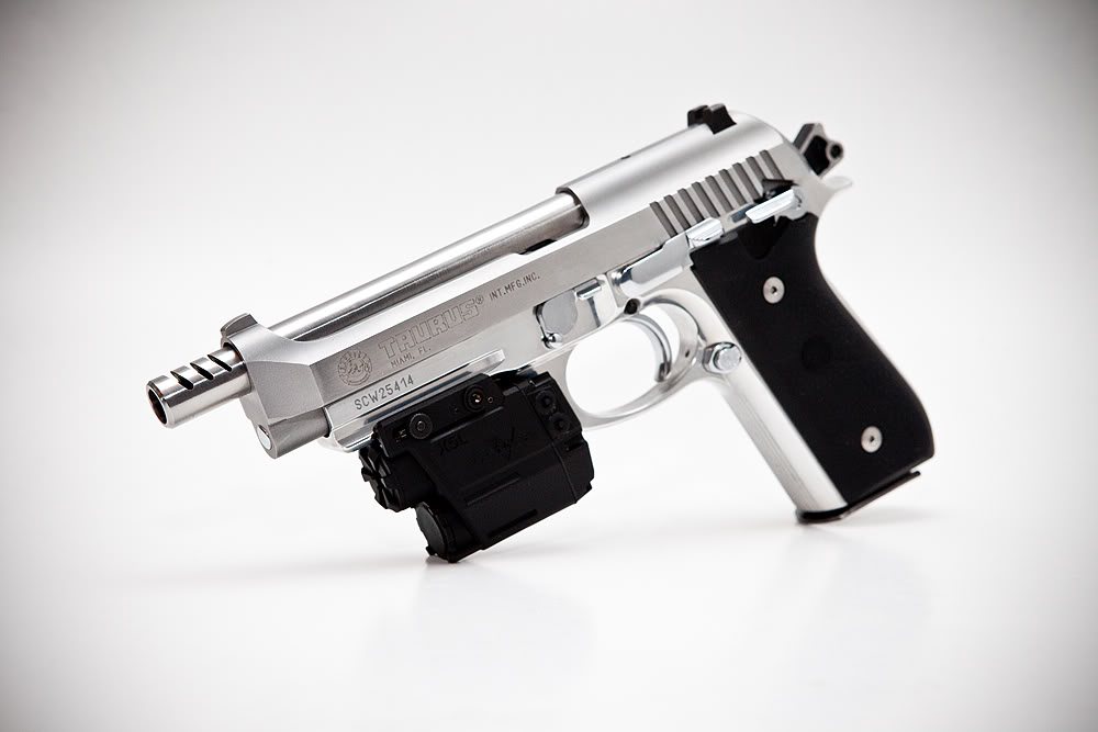 Armas em geral: familia pistola taurus pt100 ,pt59 ,pt840 ,pt917 ,pt945