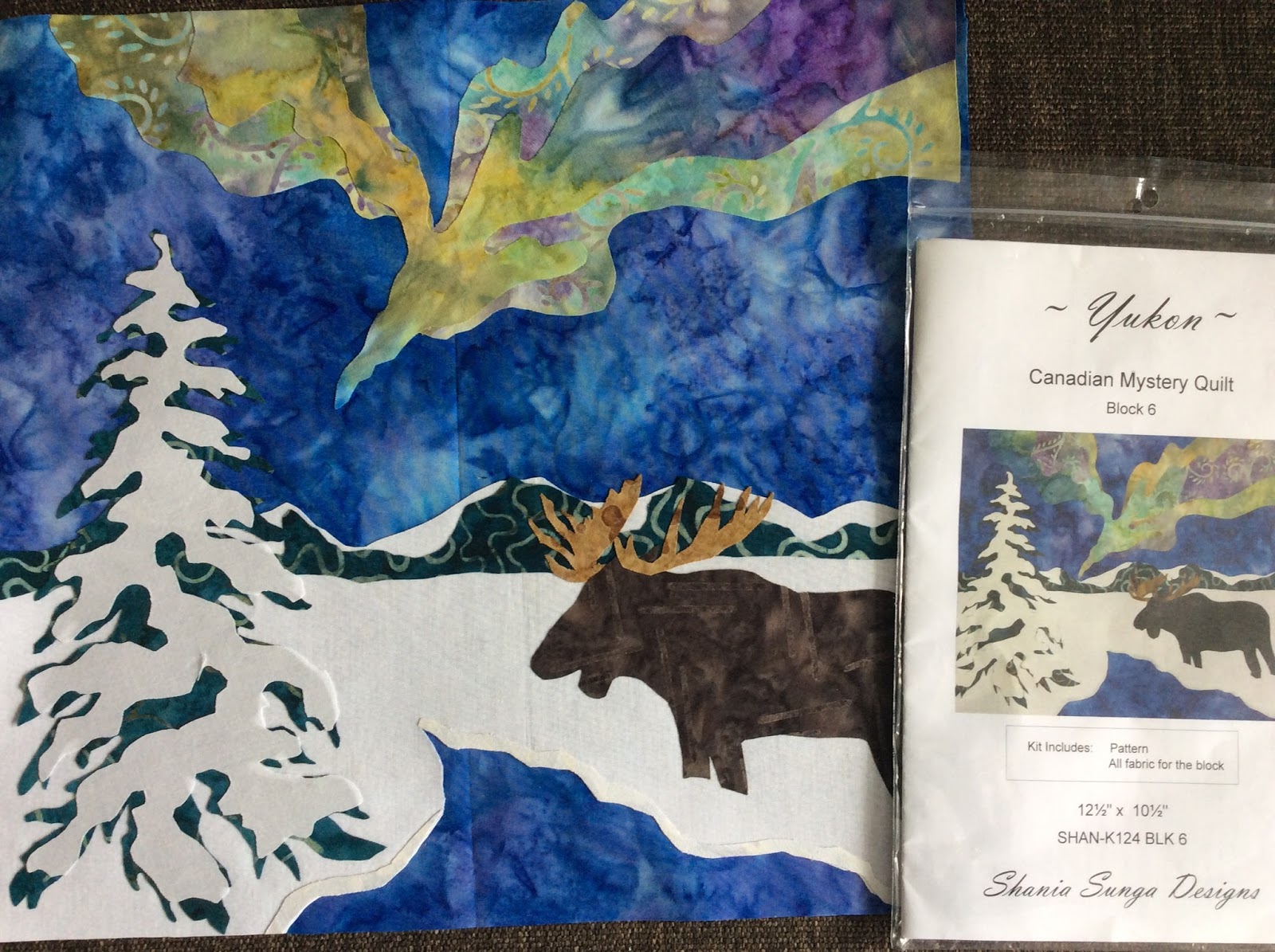 Quilting like a Maniac- Relaxing through Quilting.: Back from Manitoba....