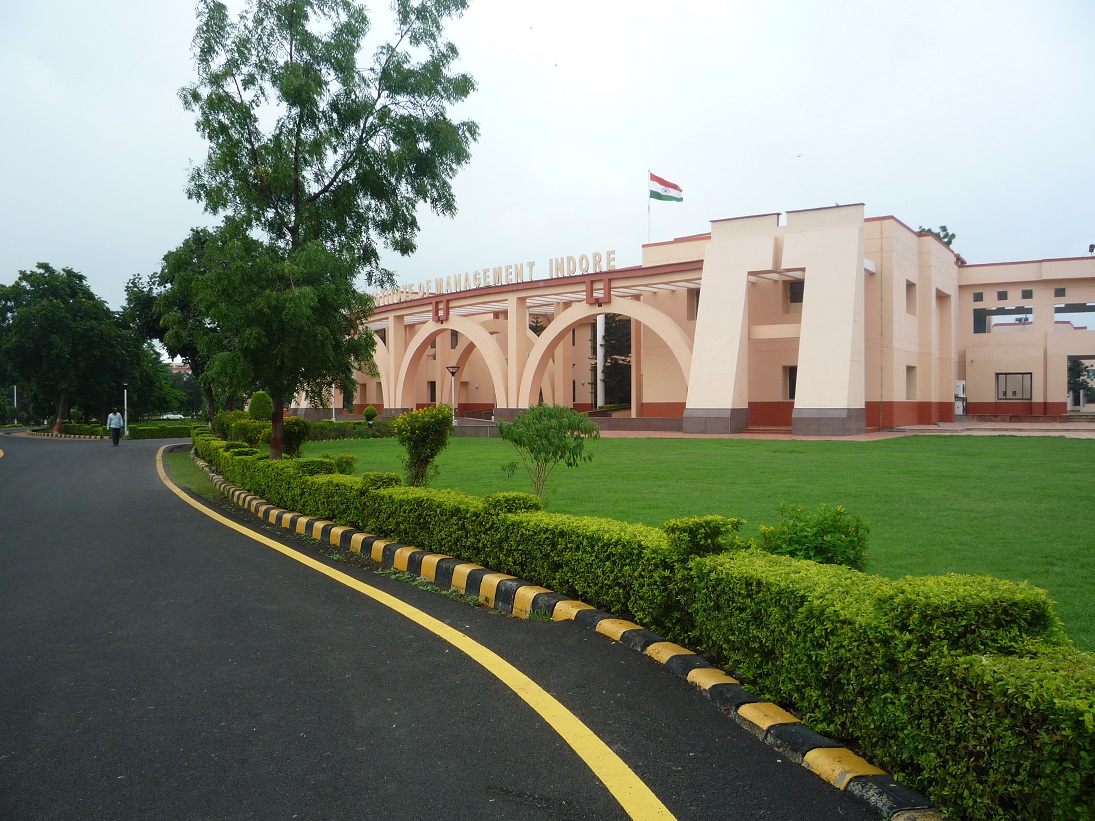 Madhosh Kiye Jaa: Photo Essay- IIM Indore