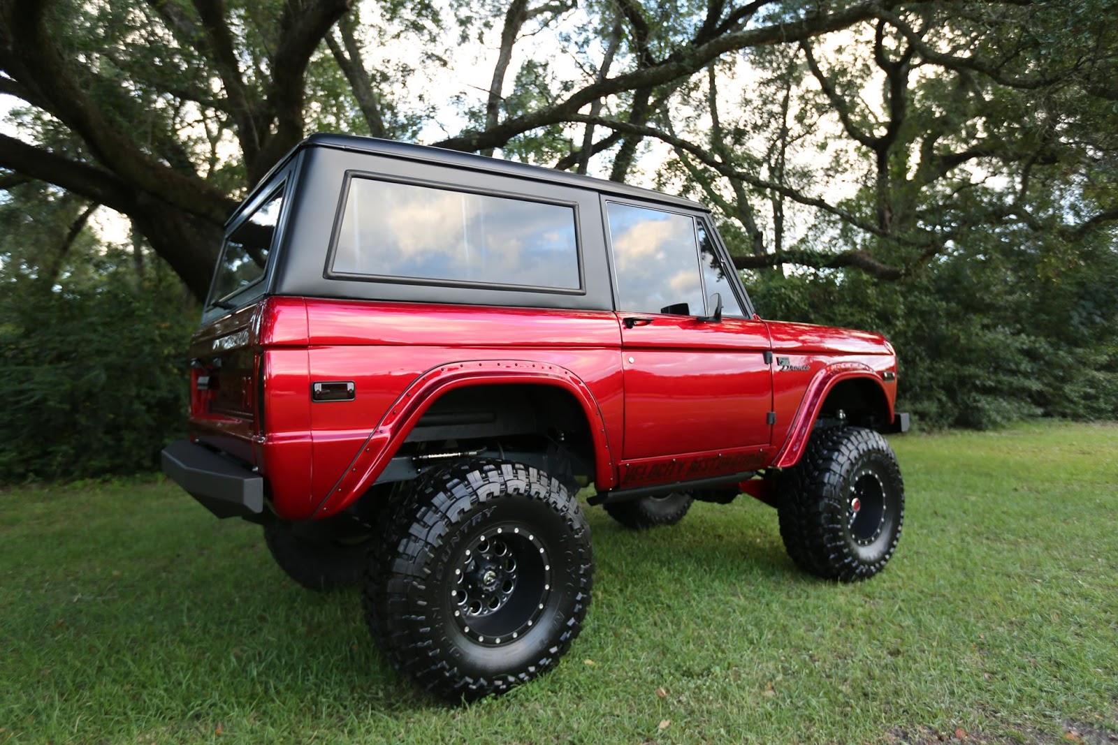 SNAFU!: 76 Classic Ford Bronco for $184,000?