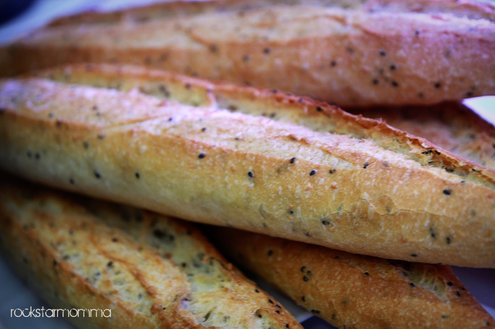 BreadTalk Unveils New Breed of Bread at the Opening of its SM Aura ...