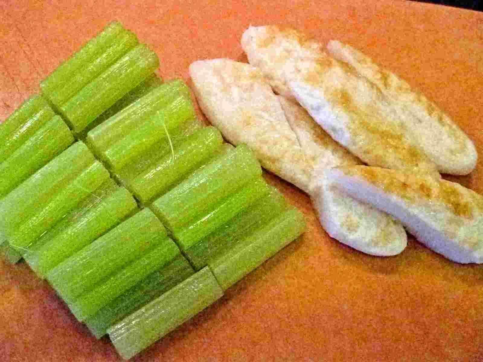 Recipes for Tom: Fuki to kamaboko no nimono / Japanese butterbur and ...