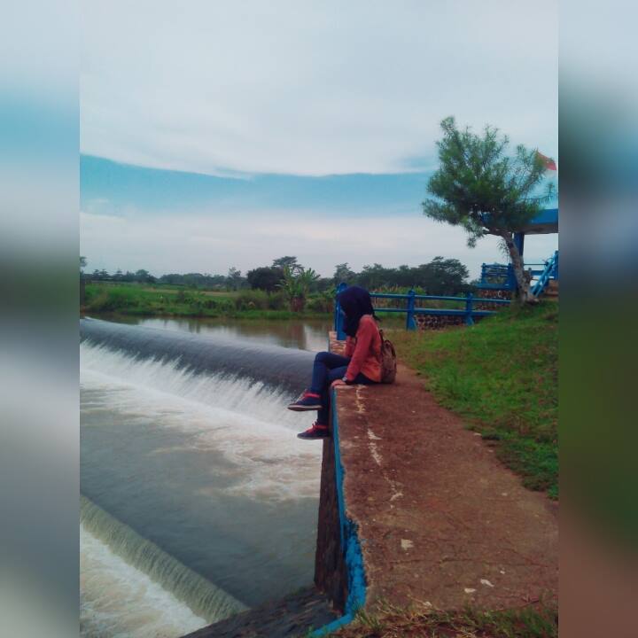 PT. Indofood Sukses Makmur Tbk: PROFIL