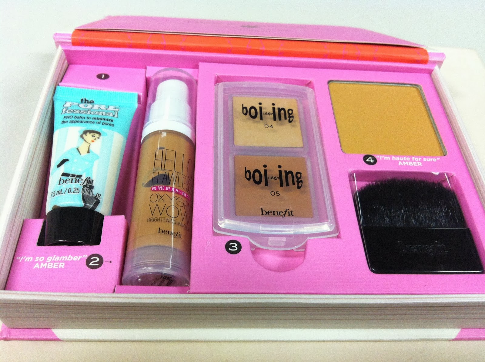 Luxos e Caprichos: Kit Benefit How to look The Best at Everything