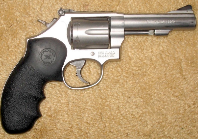 Revólver Smith & Wesson Mod.67 | Armas de Fuego