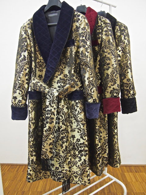 Men's Luxury Paisley Silk Brocade Dressing Gowns with Quilted Velvet ...