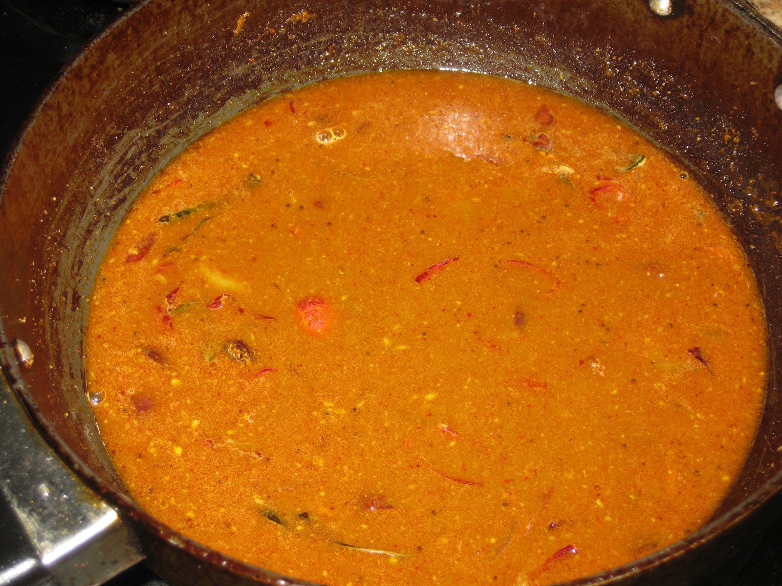 Ulli Theeyal/Shallots in Tamarind and Coconut Sauce ~ Nalini'sKitchen