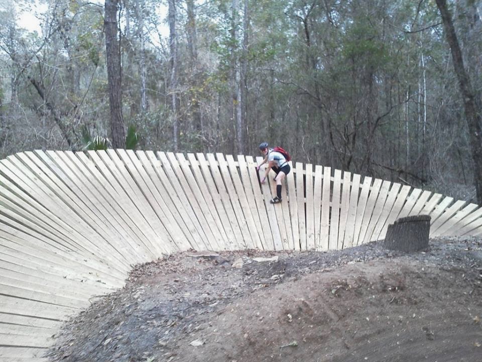 The World Inside My Head: Mountain Biking Review: Ocala's Santos and Vortex