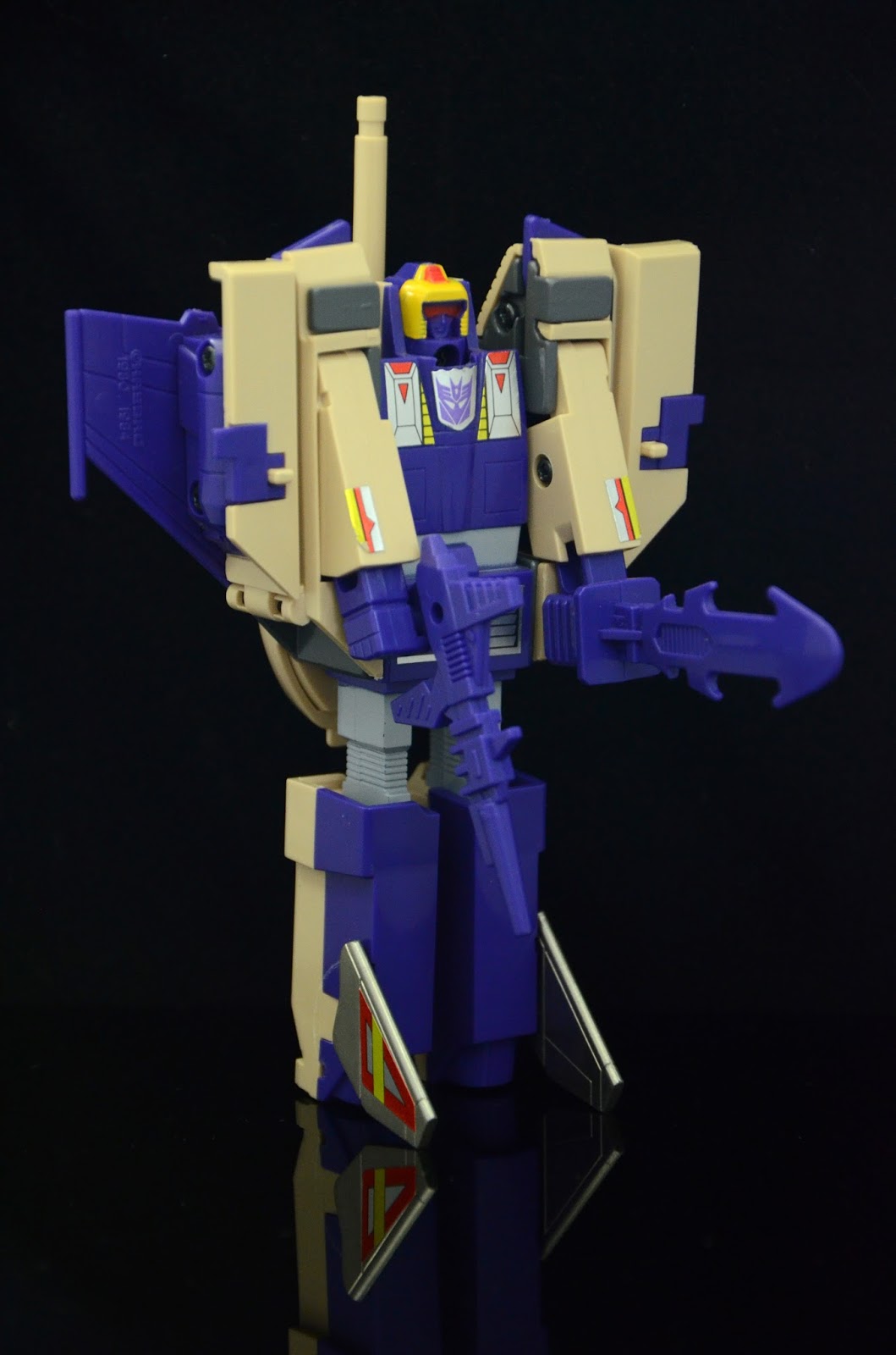 The Cave Collection: Transformers G1 Blitzwing
