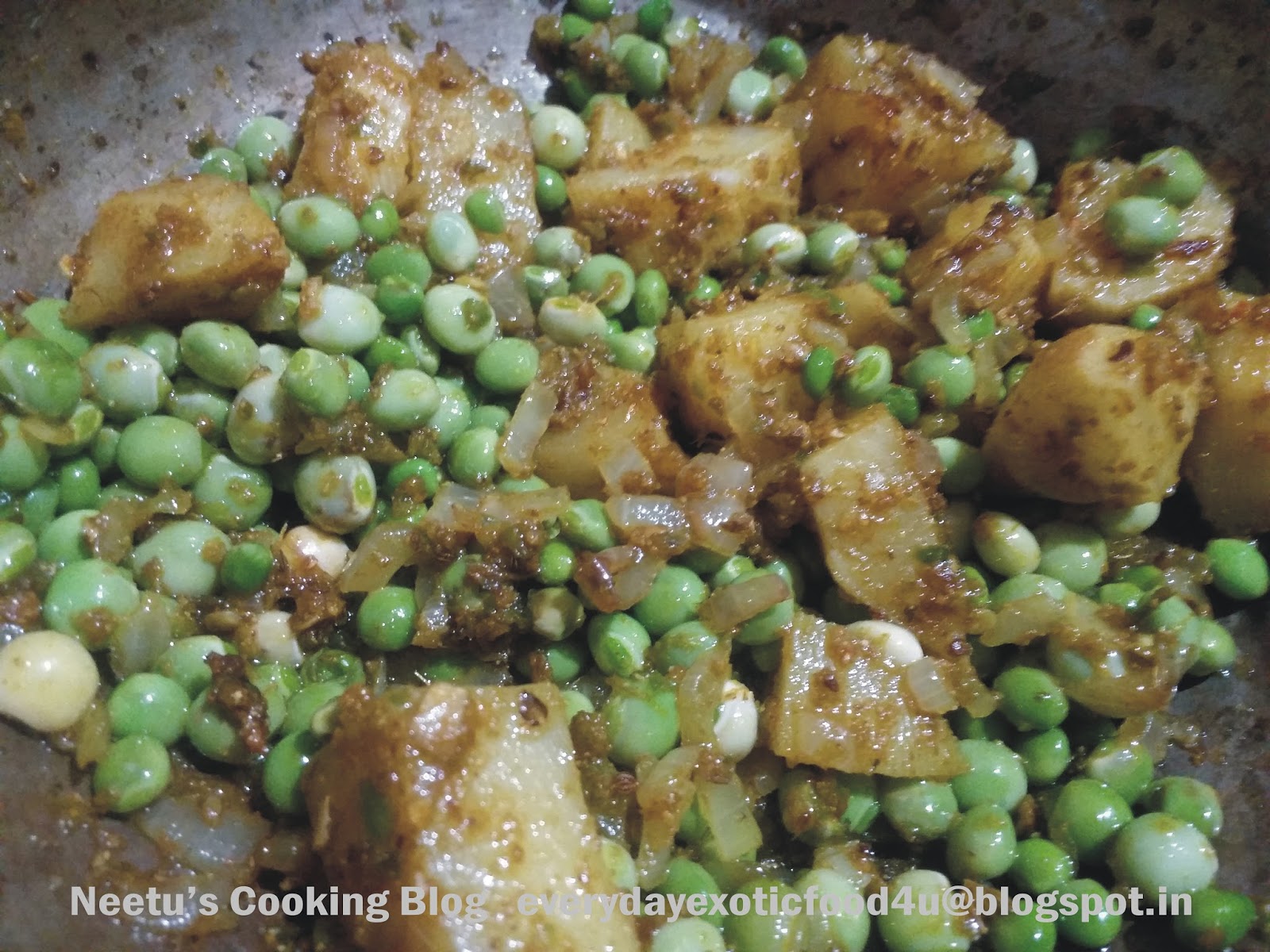 Neetu's Cooking Blog: TUVAR LILVA SABZI/ GREEN TUVAR SABZI