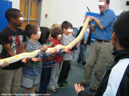 Paper Snake Mosaics | Thrifty Scissors