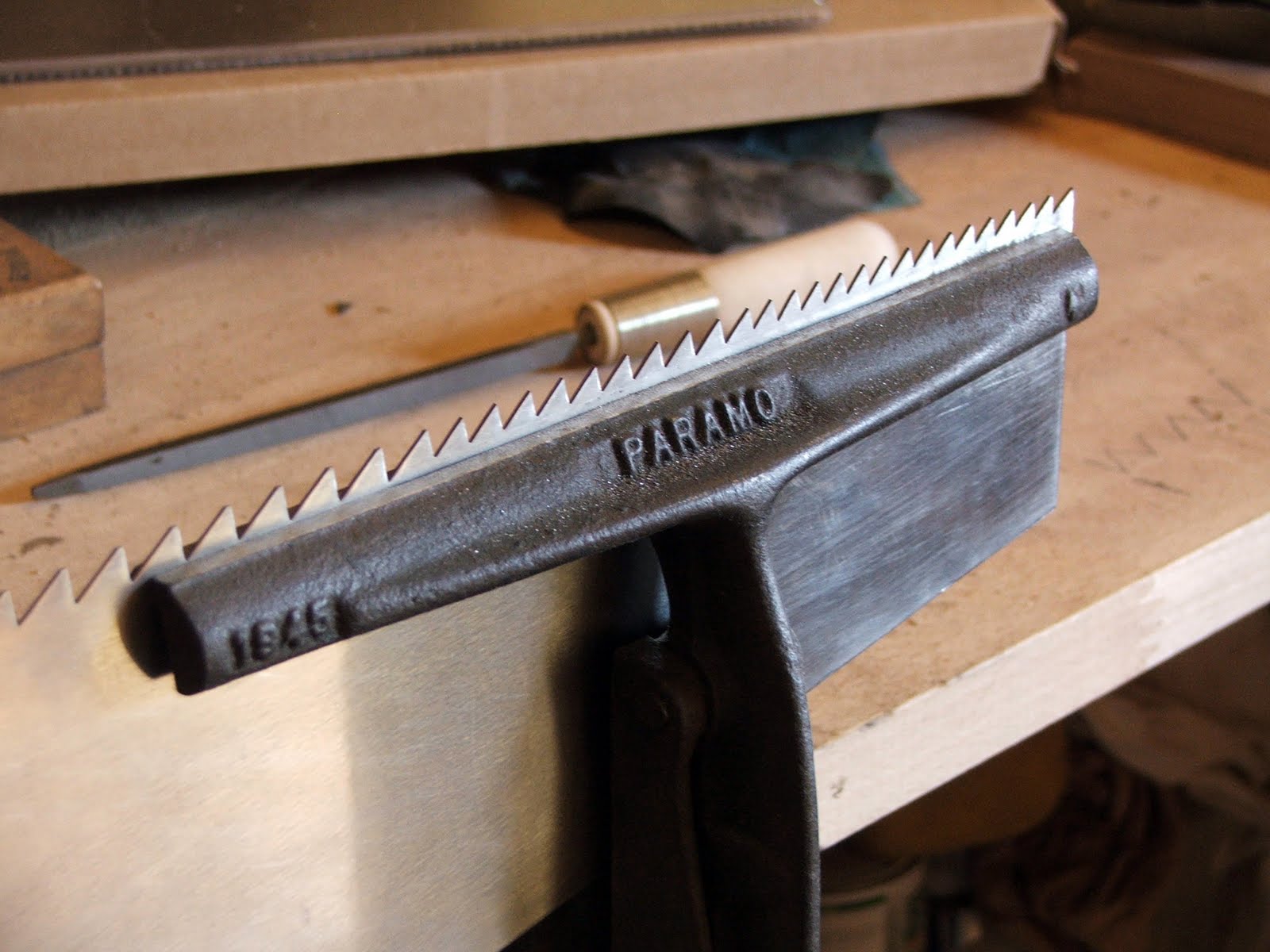 Handsaw maker: Handsaw options.