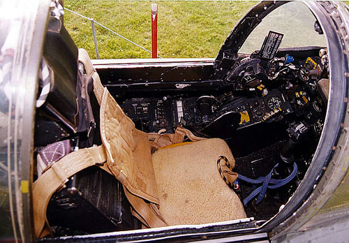 Jet Airlines: Hawker Hunter Cockpit